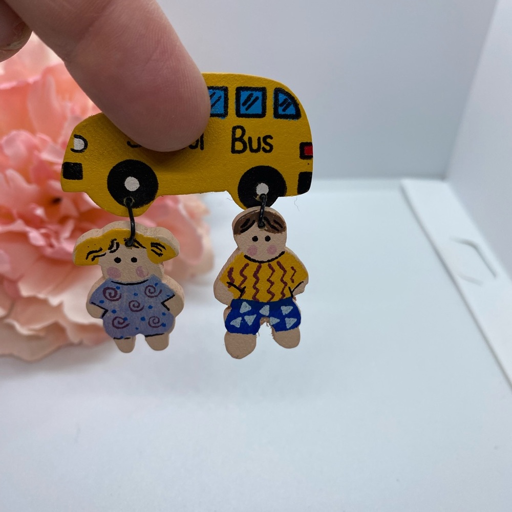 Vintage Wooden Yellow School Bus Pin - Gem
